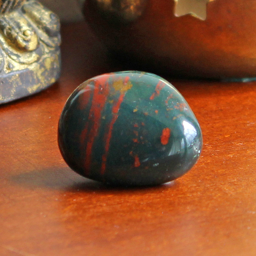 Crystals To Connect With Your Ancestors - Ethan Lazzerini