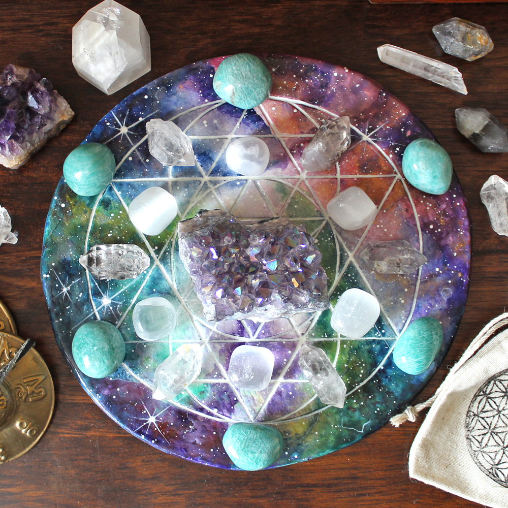 What Is A Crystal Grid? Simple Introduction for Beginners - Ethan Lazzerini