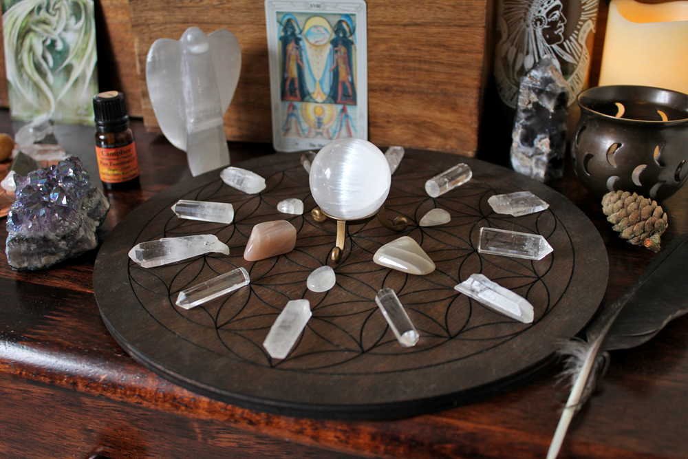 Full Moon Crystal Grid plus Gratitude Ritual Intentions - Ethan Lazzerini
