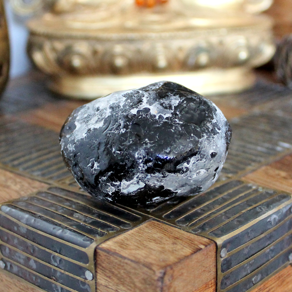 7 Crystals For Grief & Healing After Loss - Ethan Lazzerini