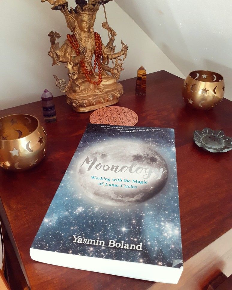 Crystals For The New Moon Intentions, Ceremony, Energy - Ethan Lazzerini