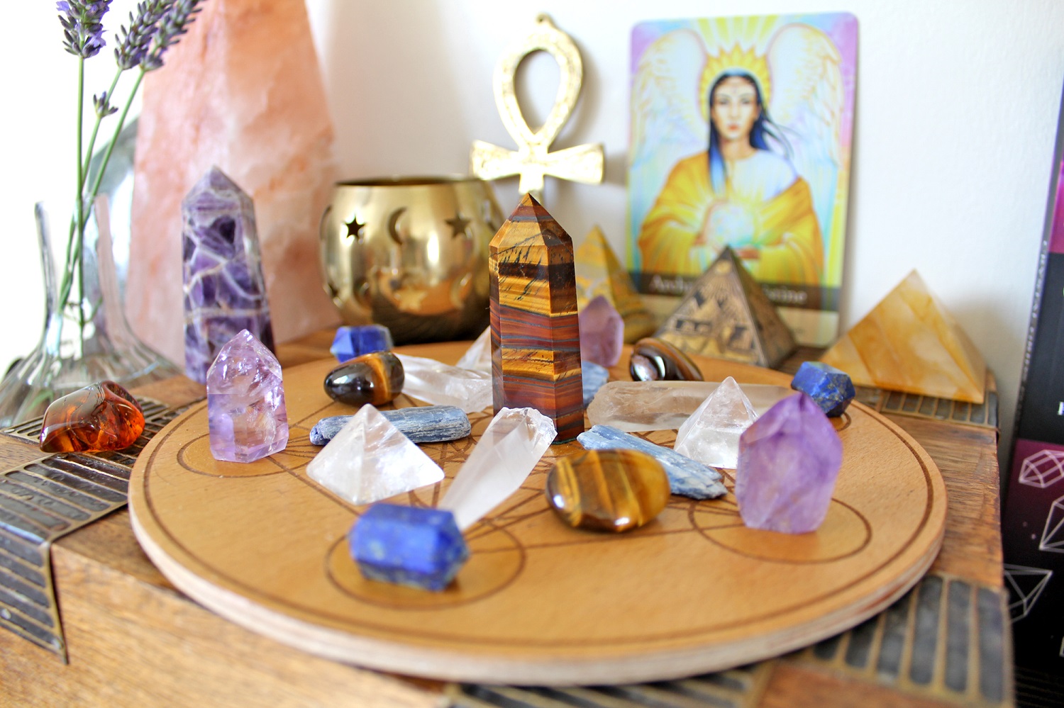 What Is The Lion's Gate Portal? + Crystals & Lions Gate Crystal Grid ...