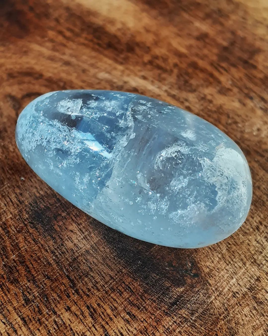 7 Crystals To Connect With Angels & The Angelic Realms - Ethan Lazzerini